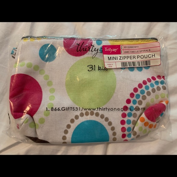 thirty-one | Bags | Thirty One Mini Zipper Pouch | Poshmark